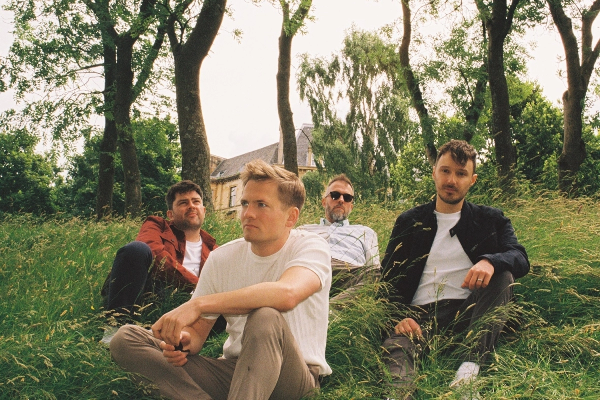 Tide Lines' Robert Robertson favourite songs | Interview | The Line of Best Fit