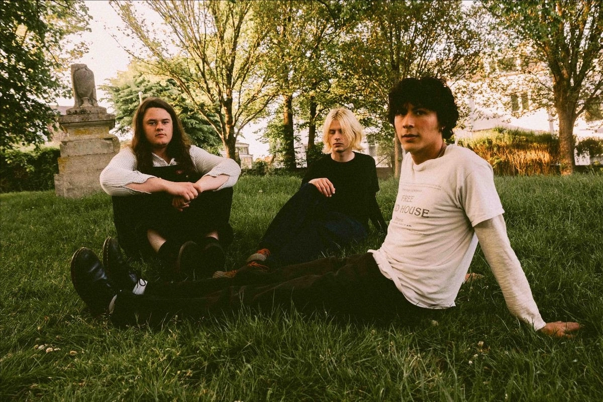 thistle. announce their debut EP, it's nice to see you | The Line of ...