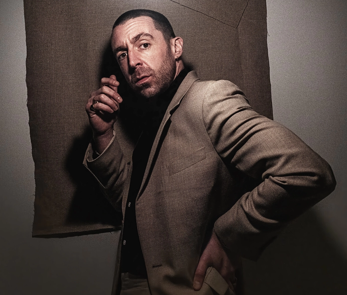 Miles Kane to return with Dan Auerbach produced album, Sunlight In The ...