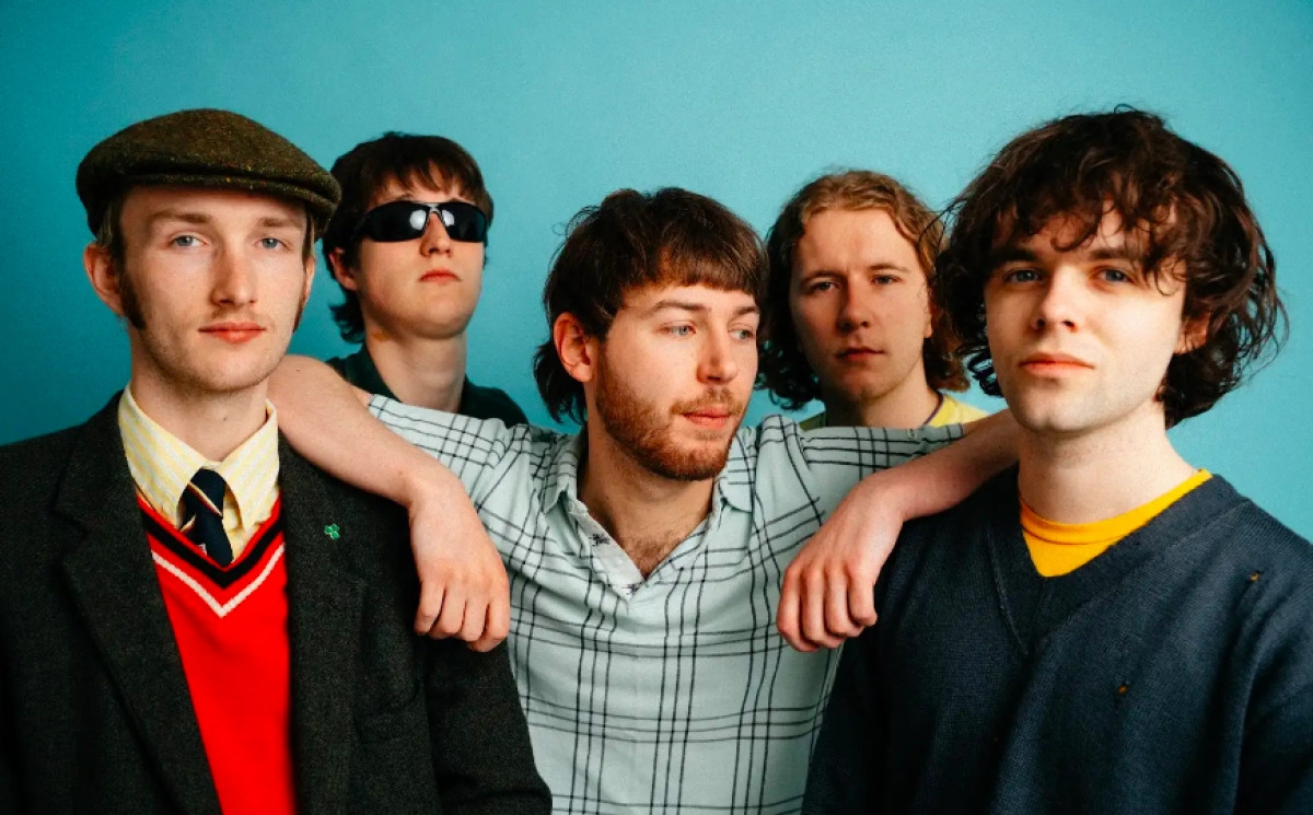 Brògeal share details of forthcoming debut album, Tuesday Paper Club ...