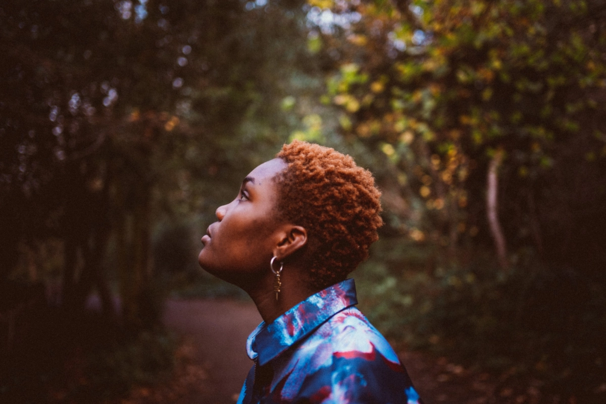 Arlo Parks showcases new single "Blades" | The Line of Best Fit